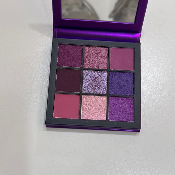 HUDA BEAUTY | Makeup | Brand New Huda Beauty Amethyst Obsessions Purple Hues Eyeshadow Palette ...